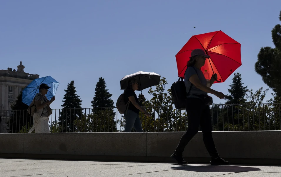 Record-breaking heat marks start of longest summer until 2037