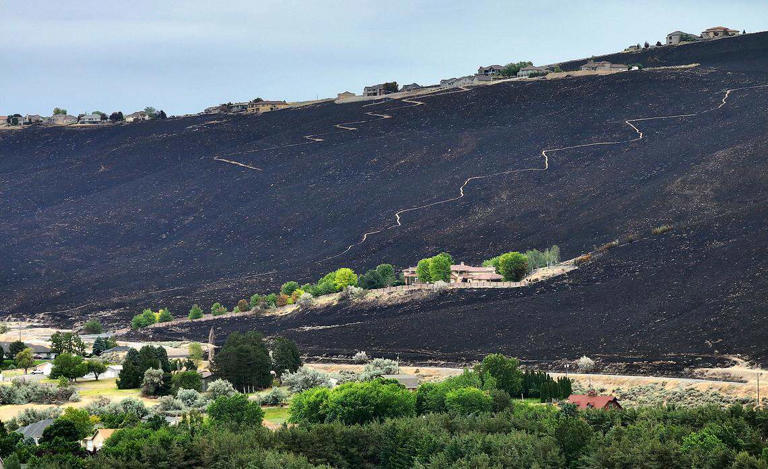 Evacuation order lifted as 1,700-acre Badger Canyon fire nearly contained