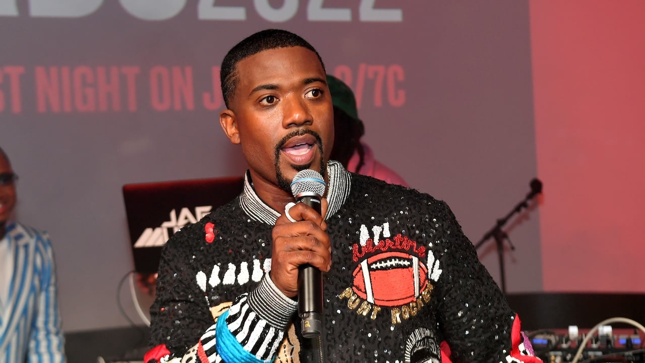 Ray J hospitalized after brutal MMA knockout during Memorial Day weekend