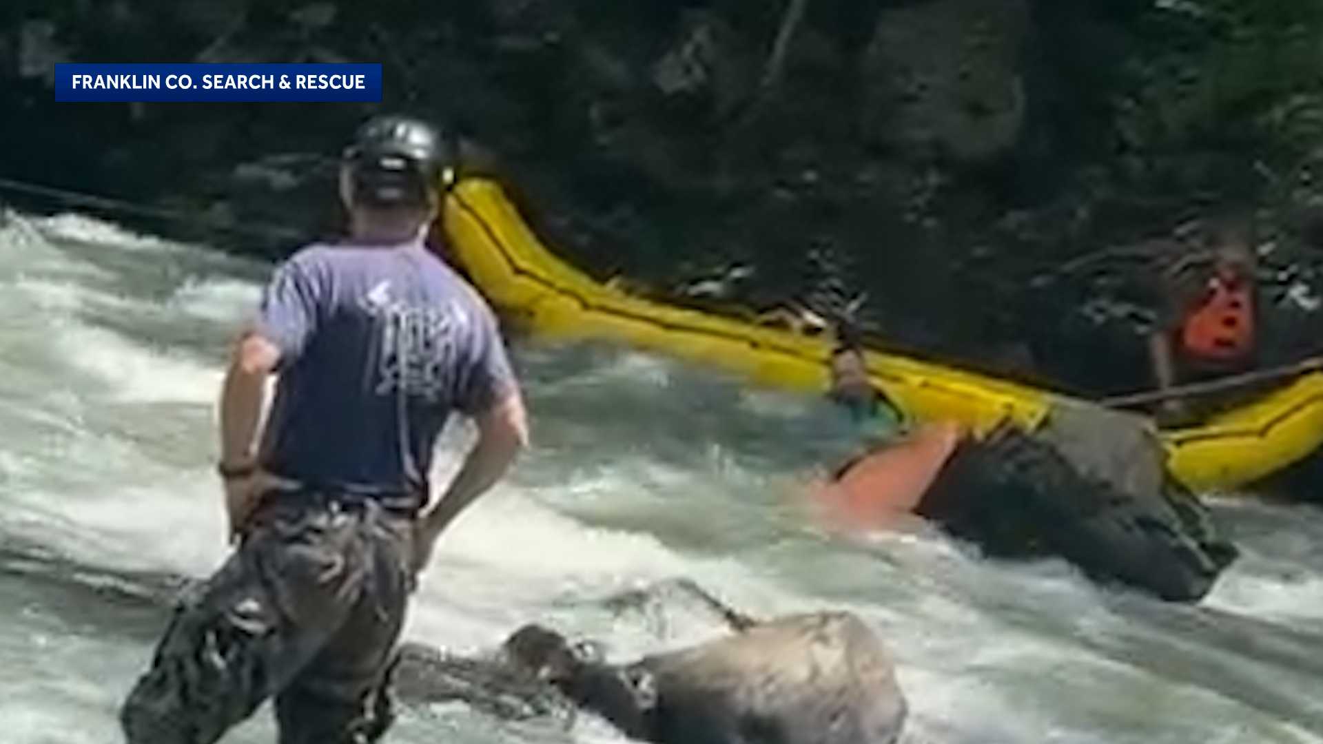 Canoer rescued after hours trapped on Mulberry River