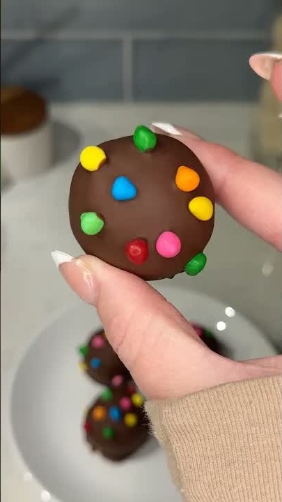 Viral cosmic brownie cake pops recipe 🍫💫#recipe #shorts #brownie # ...