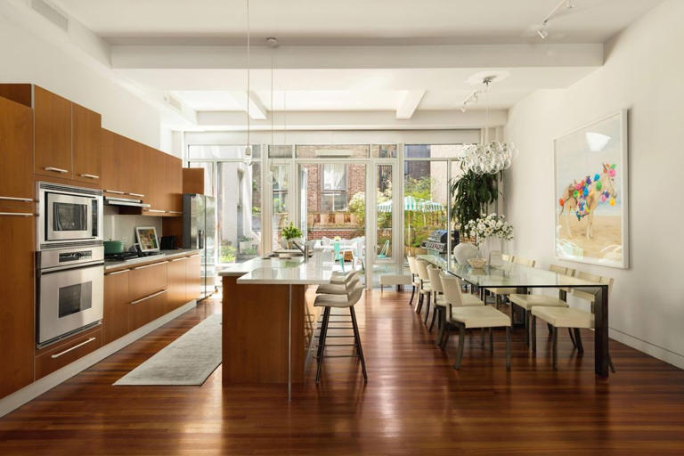 $4.3 million hidden Tribeca compound has its own secret garden and ...