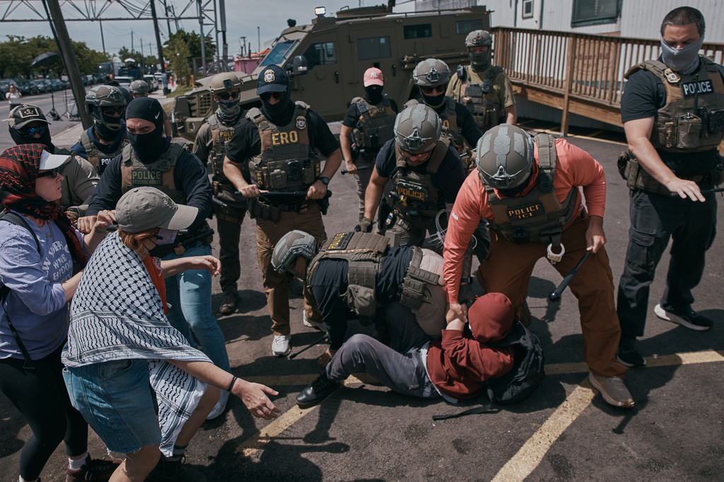 Protesters clash with ICE outside New Jersey detention center amid ...