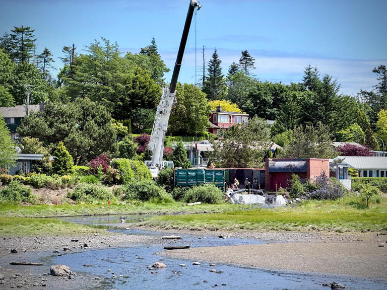 Sewage leak repaired after 'do not flush' order was issued for 43K ...
