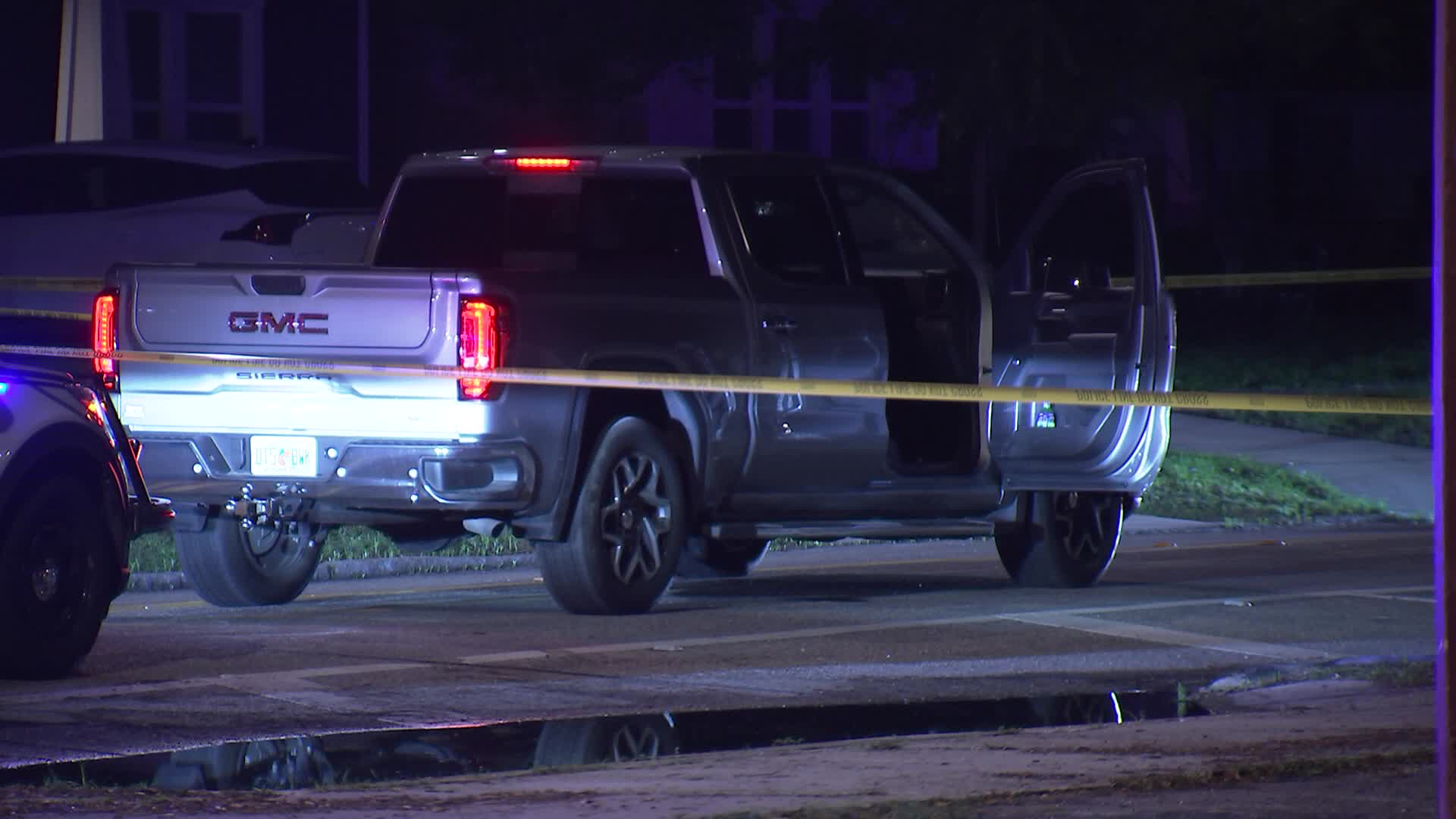 Tampa police investigating two related deaths
