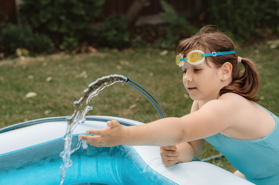 Wasteful water bosses demand Britons half-fill their paddling pools ...