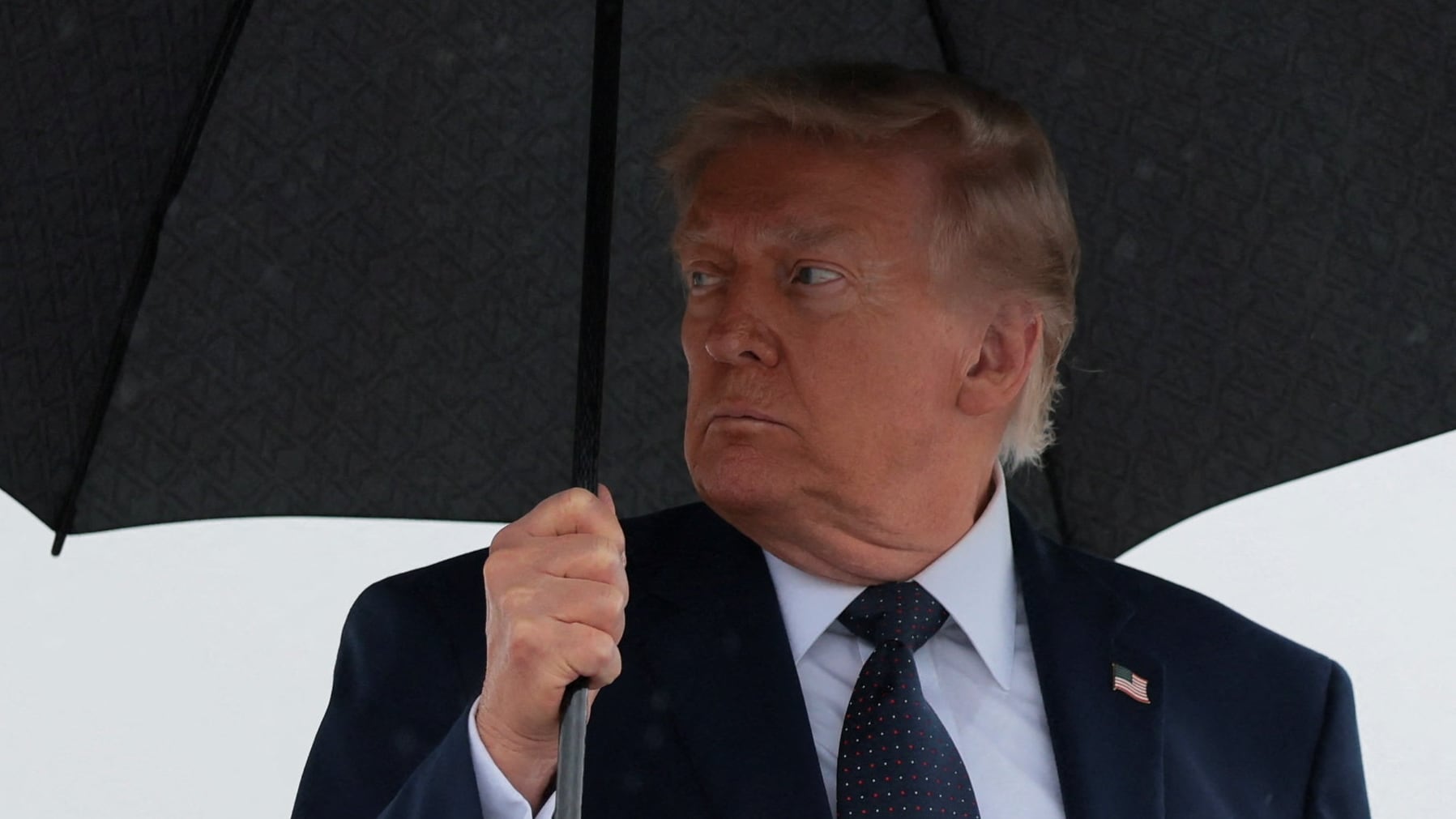 Trump to ship potentially sick Americans to foreign country