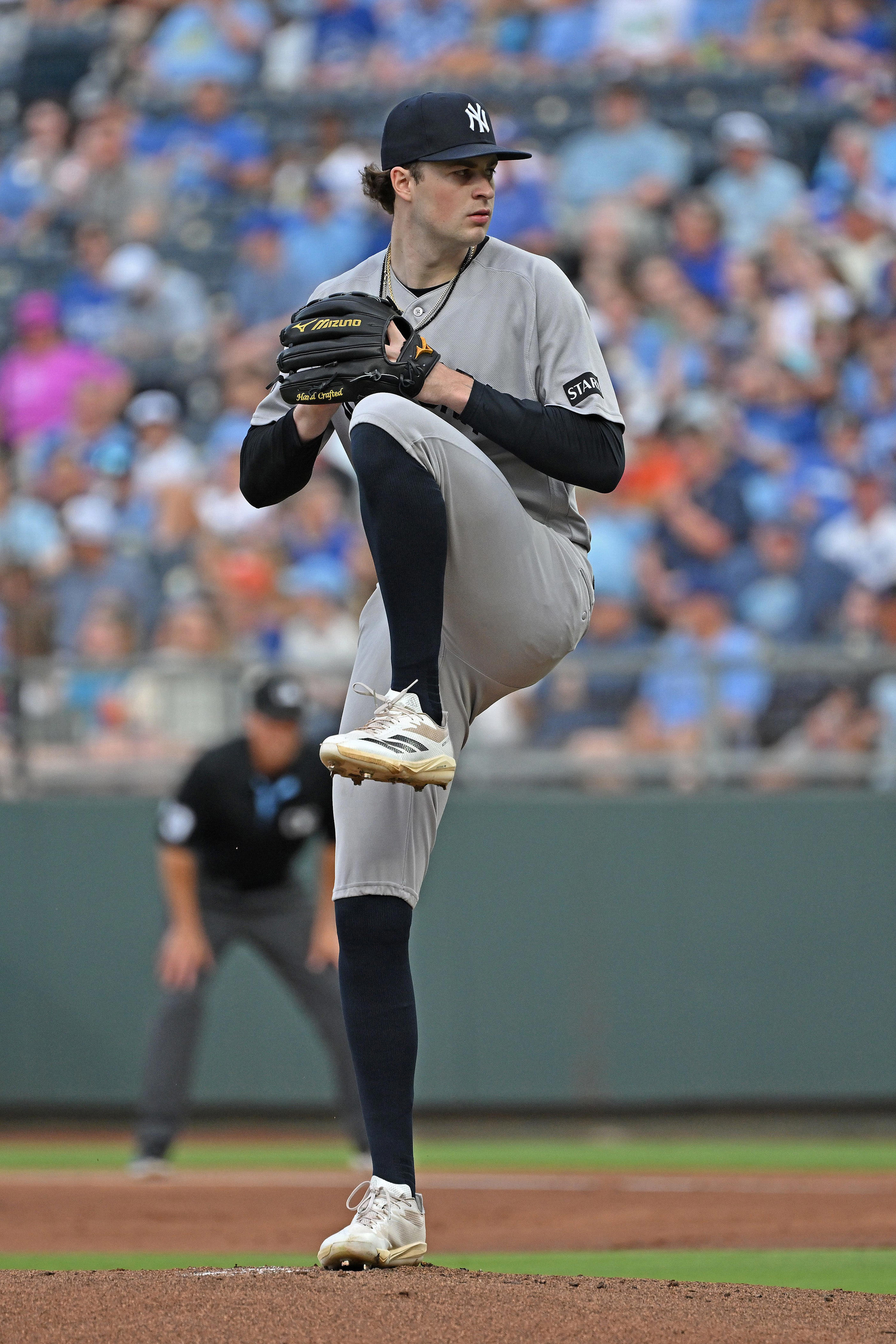 Yankees make franchise history in 24-hit barrage over Royals