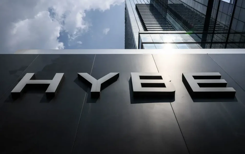 HYBE's new girl group teasers stir buzz over Jihyo's sister