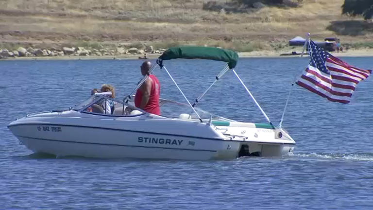 Memorial Day crowds fill Millerton Lake with water safety top of mind