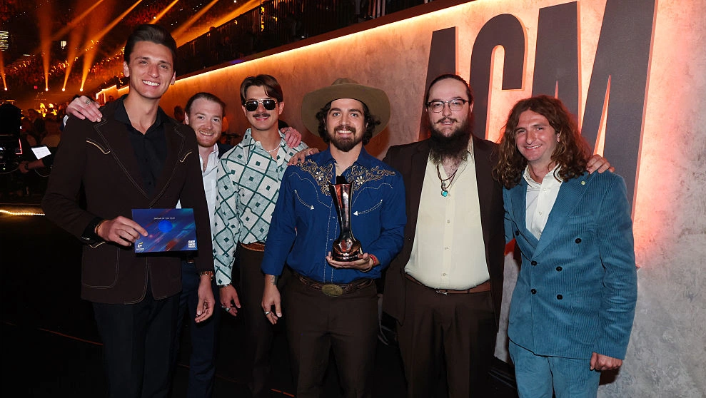 Sam Barber wins breakthrough country artist at 2026 AMAs
