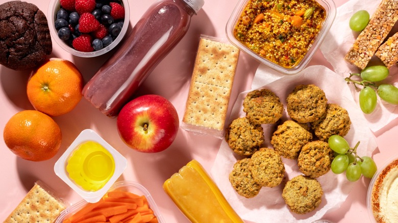 These are the airport snacks seasoned travelers reach for when there's ...