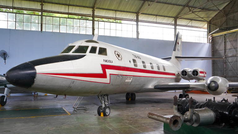 What was the first private jet ever flown? (And who flew in it?)