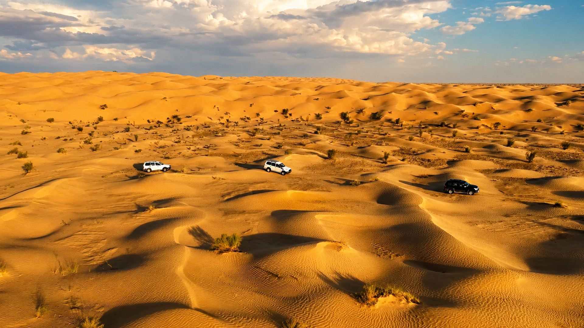 Esta rota no deserto tem quase nenhum ponto de referência