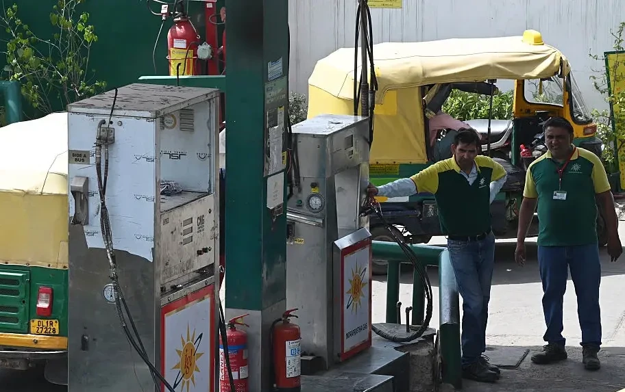 Fuel cost gap widens as CNG hikes test buyer choices