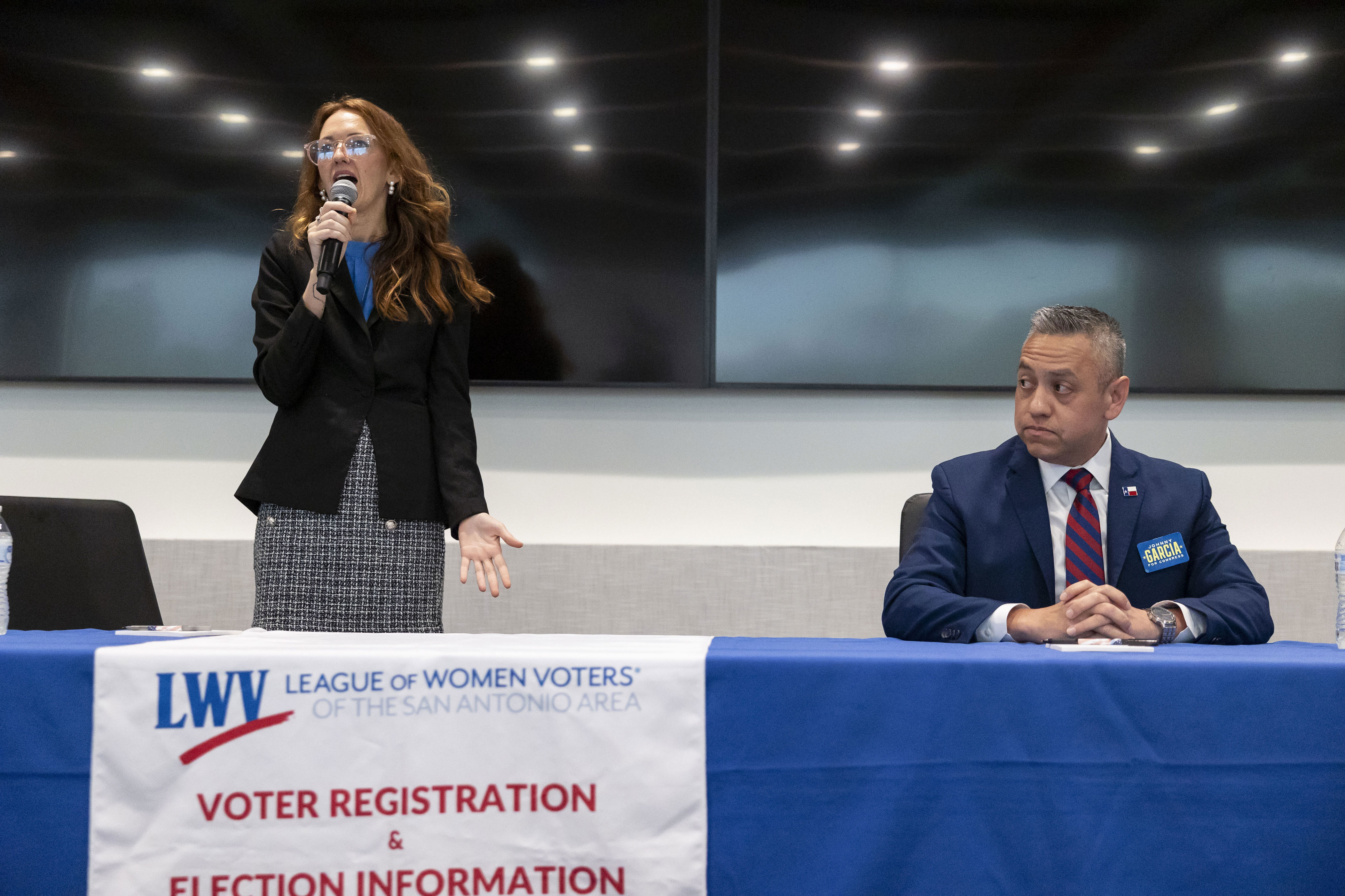 Sex therapist accused of antisemitism loses Democratic runoff for Texas ...