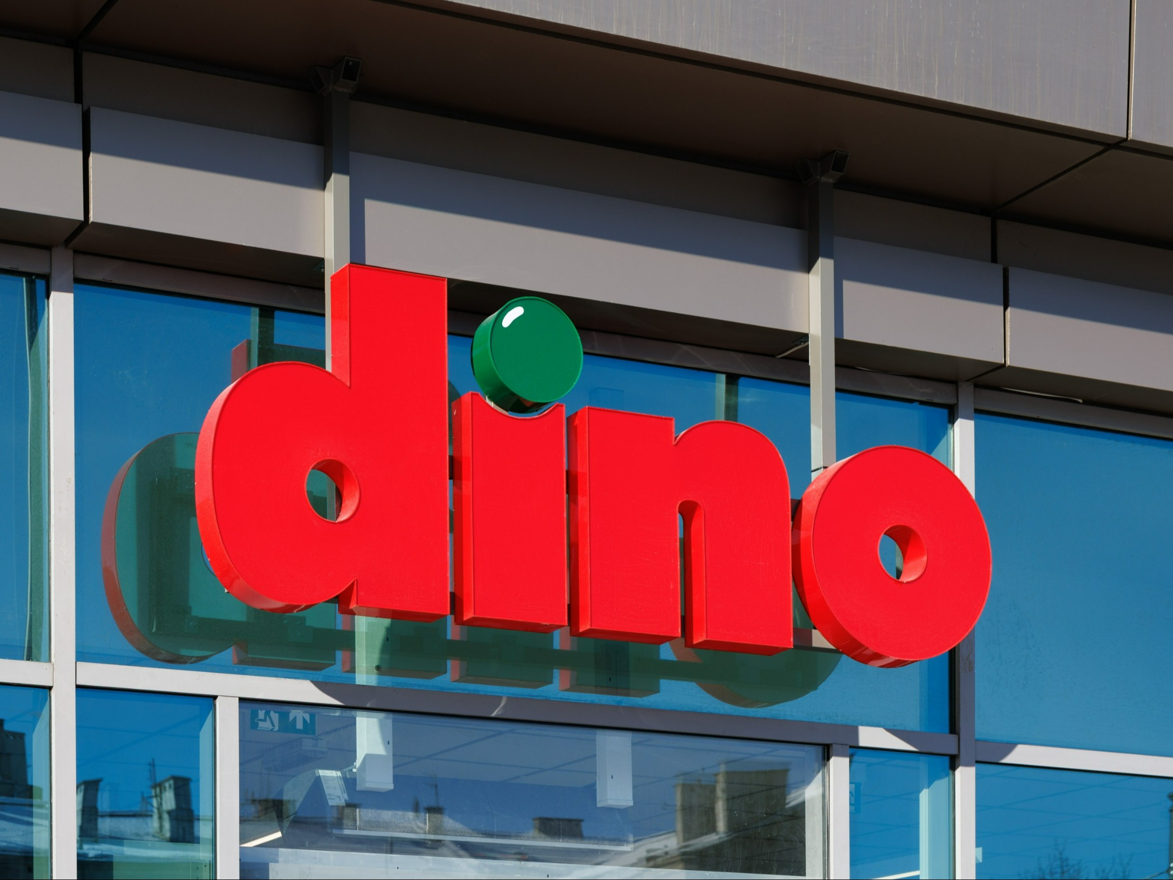 Od dzisiaj kawa w Dino do 12 zł mniej. Nie ma limitów, warunek jest kuszący