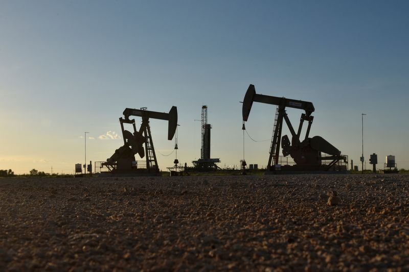 Oil prices drop as traders look for US-Iran talks progress