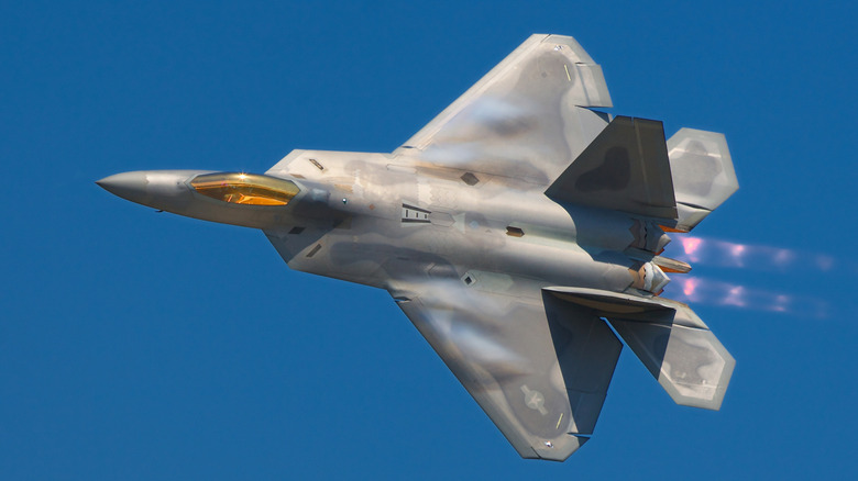 8 fighter jets with Pratt & Whitney engines