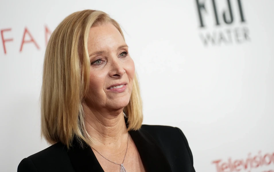 Lisa Kudrow backed Craig Robinson’s improvised ‘Friends’ line