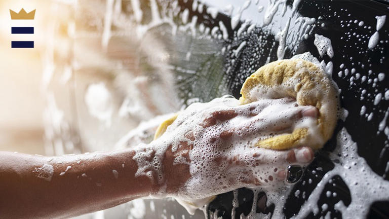 What is the best way to wash your car in a drought? Water conservation ...