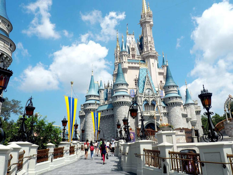 2027 Disney World events calendar and schedule