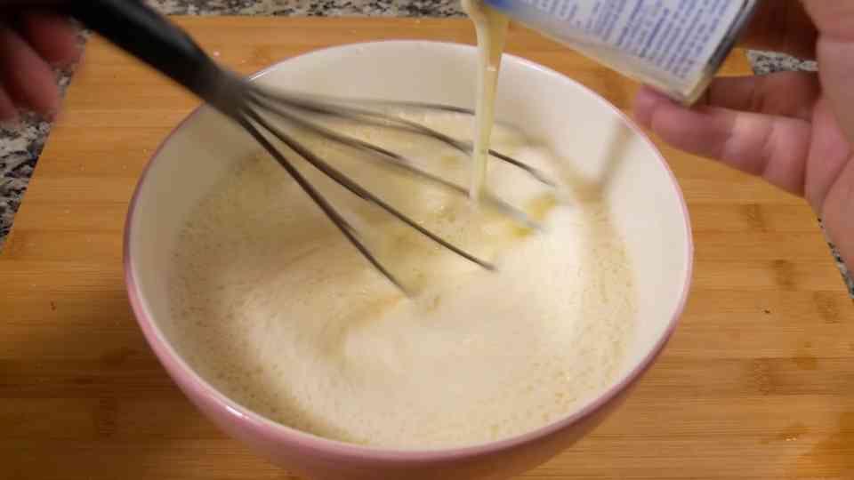Flan de huevo y leche condensada solo 3 ingredientes y 10 minutos