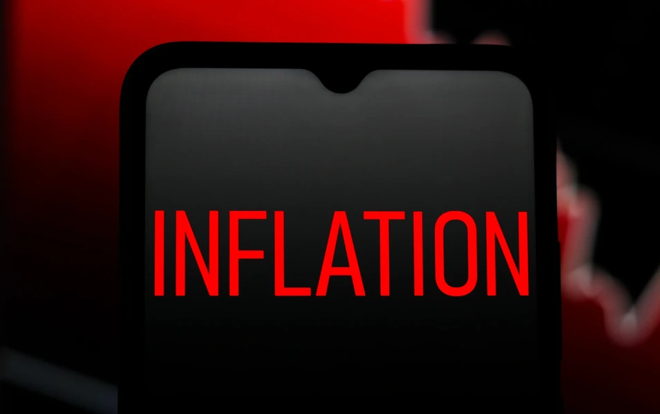Persistent inflation and high bank valuations raise earnings risks