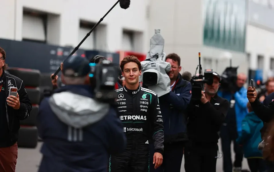 Russell retires from Canadian GP lead after power unit issue