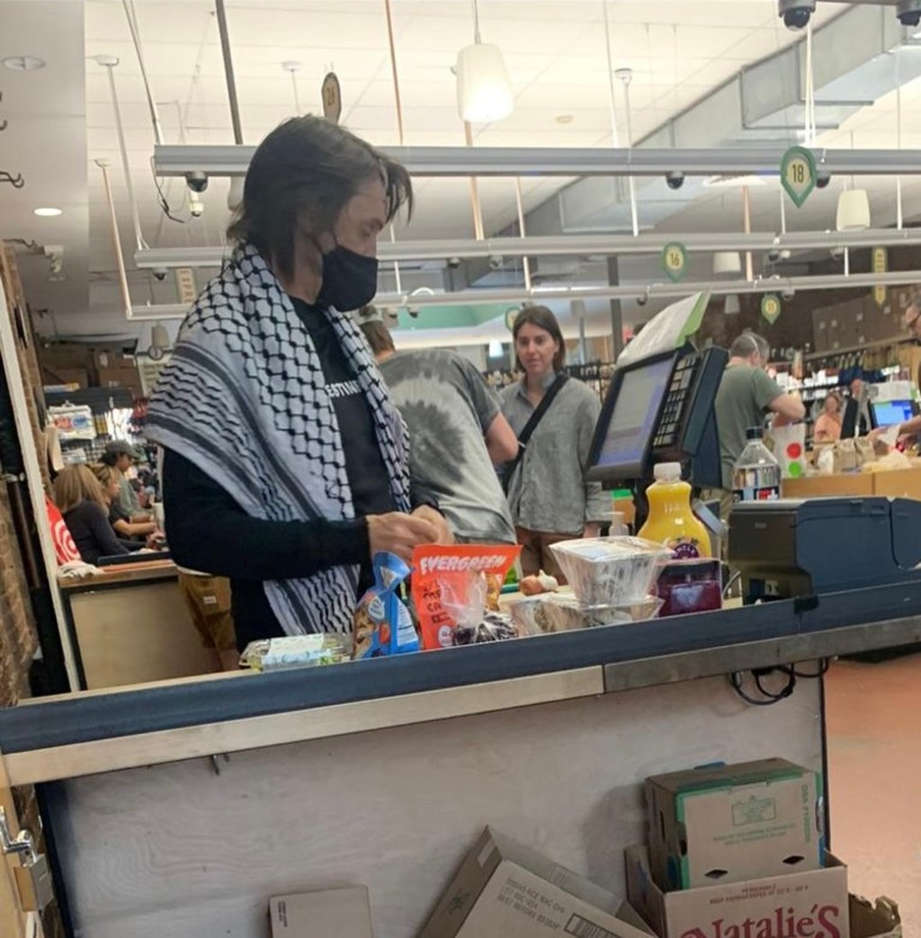 Park Slope Food Coop passes controversial Israel boycott in divisive ...
