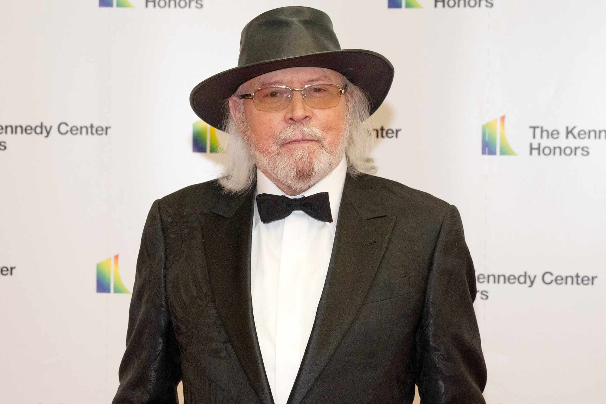 'RIP Barry Gibb' Facebook page got nearly 1 million likes, but the Bee ...