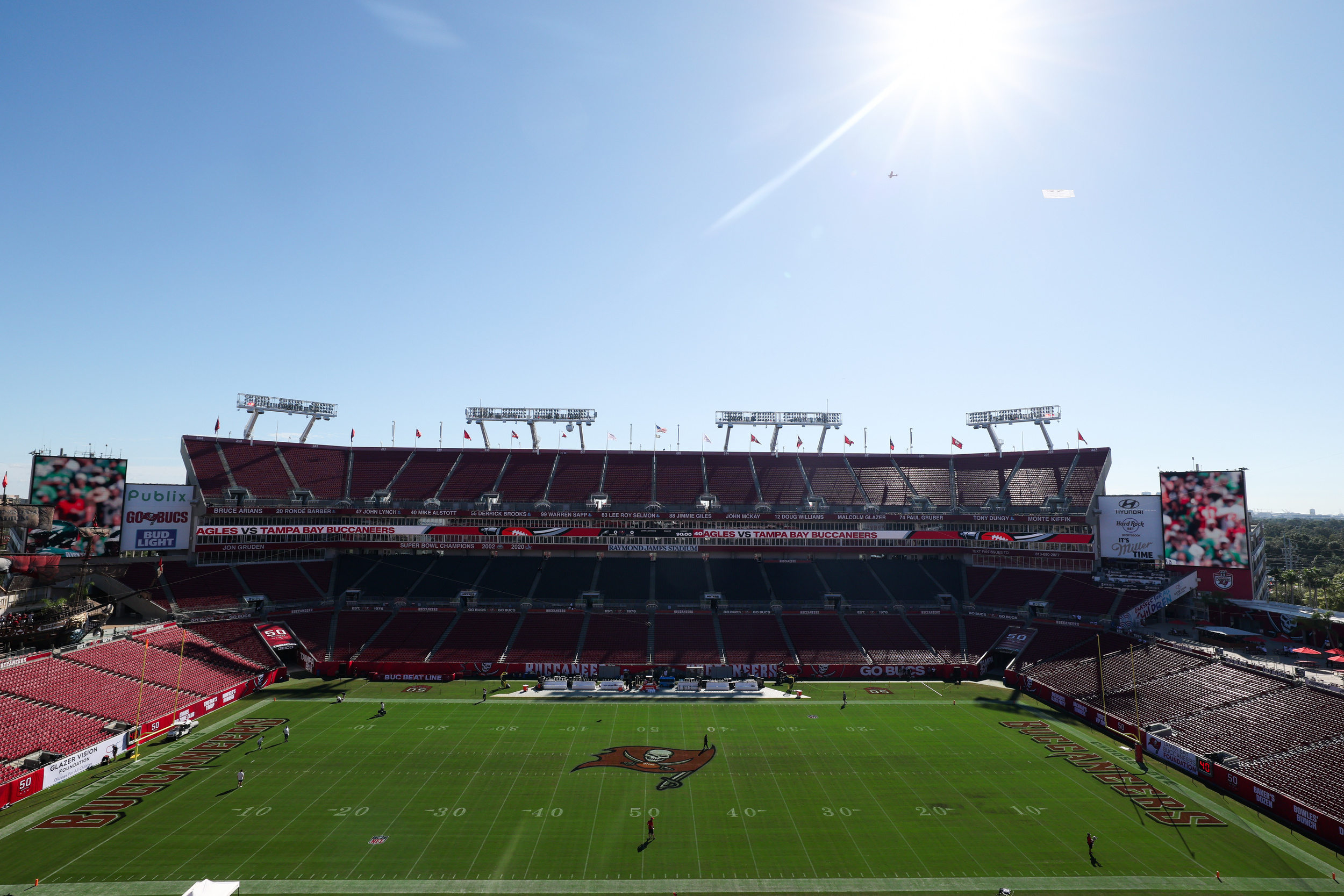 Report: Bucs to seek $1 billion for Raymond James Stadium renovations ...