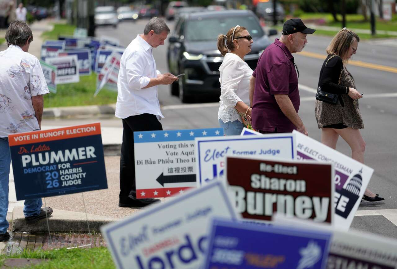 Fort Bend County keeps polls open until 7 p.m. despite calls for ...