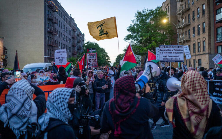 New York State passes buffer zone bill to protect houses of worship