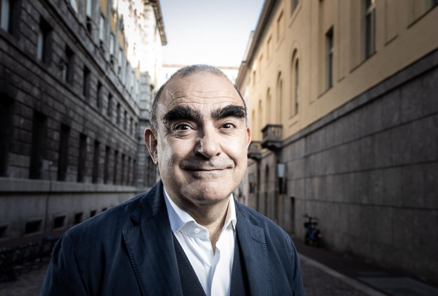 Spettacolo-live: Serata speciale con Elio sul palco