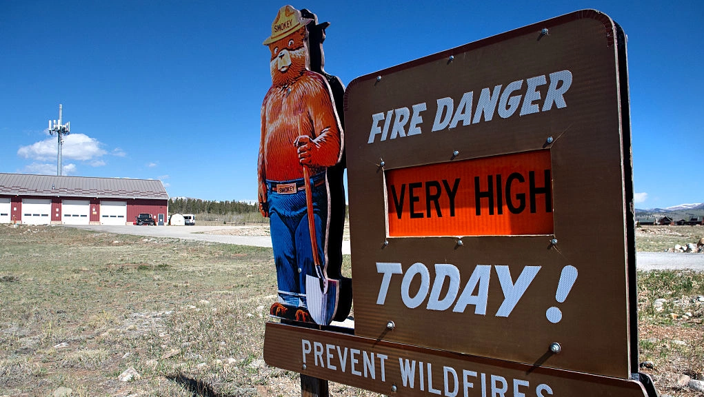 Seven Cabins Fire containment rises as evacuations ease