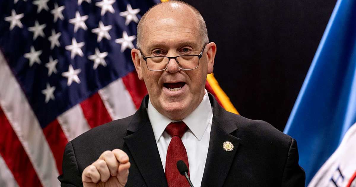 Border czar Tom Homan says ICE hunger strikers would be force-fed if it ...