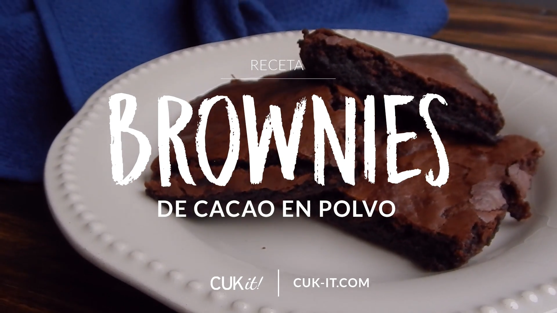 Brownies caseros con cacao en polvo súper chocolatosos
