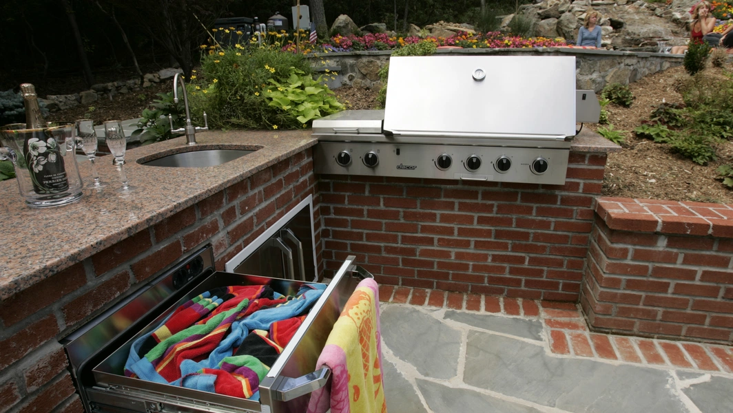 Designers reveal 2026's biggest outdoor kitchen trends