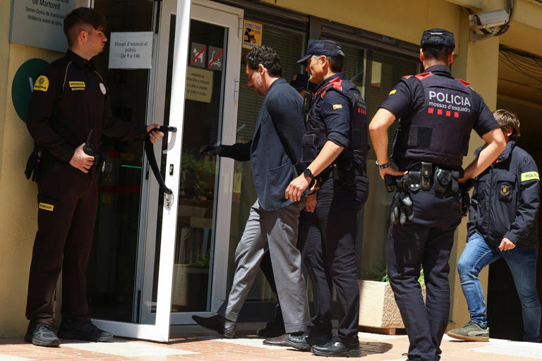 Son of Mango clothing founder steps down after arrest related to father ...