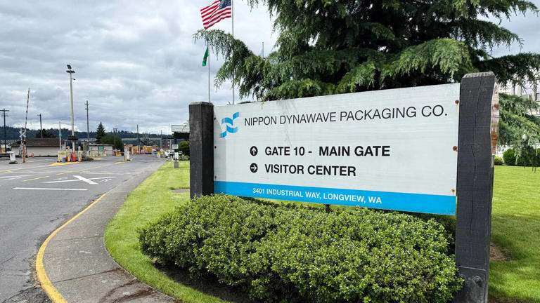 One dead, nine missing following chemical tank implosion at Washington ...