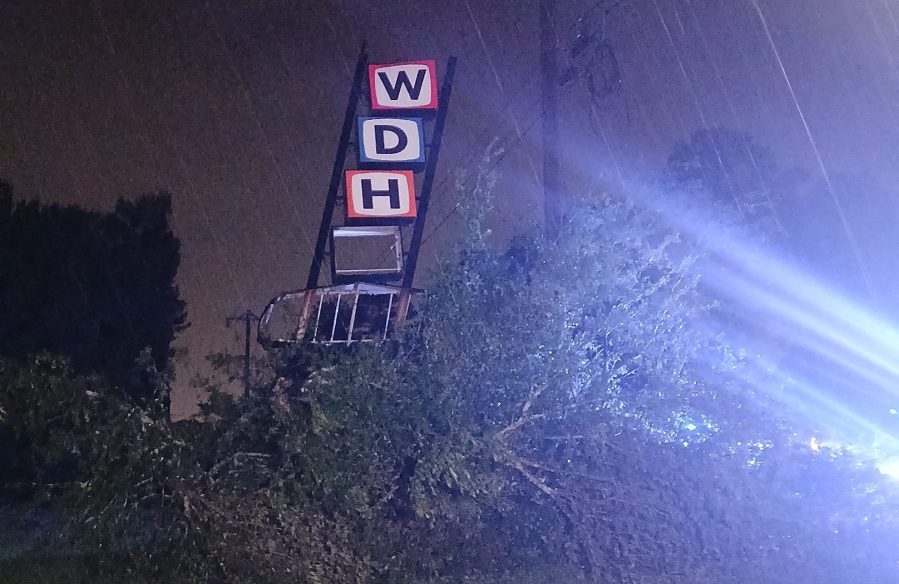 Video: Tornado hits Alabama news station