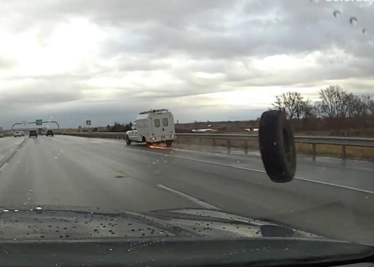 Watch as a bouncing tire narrowly avoided other vehicles on I-25