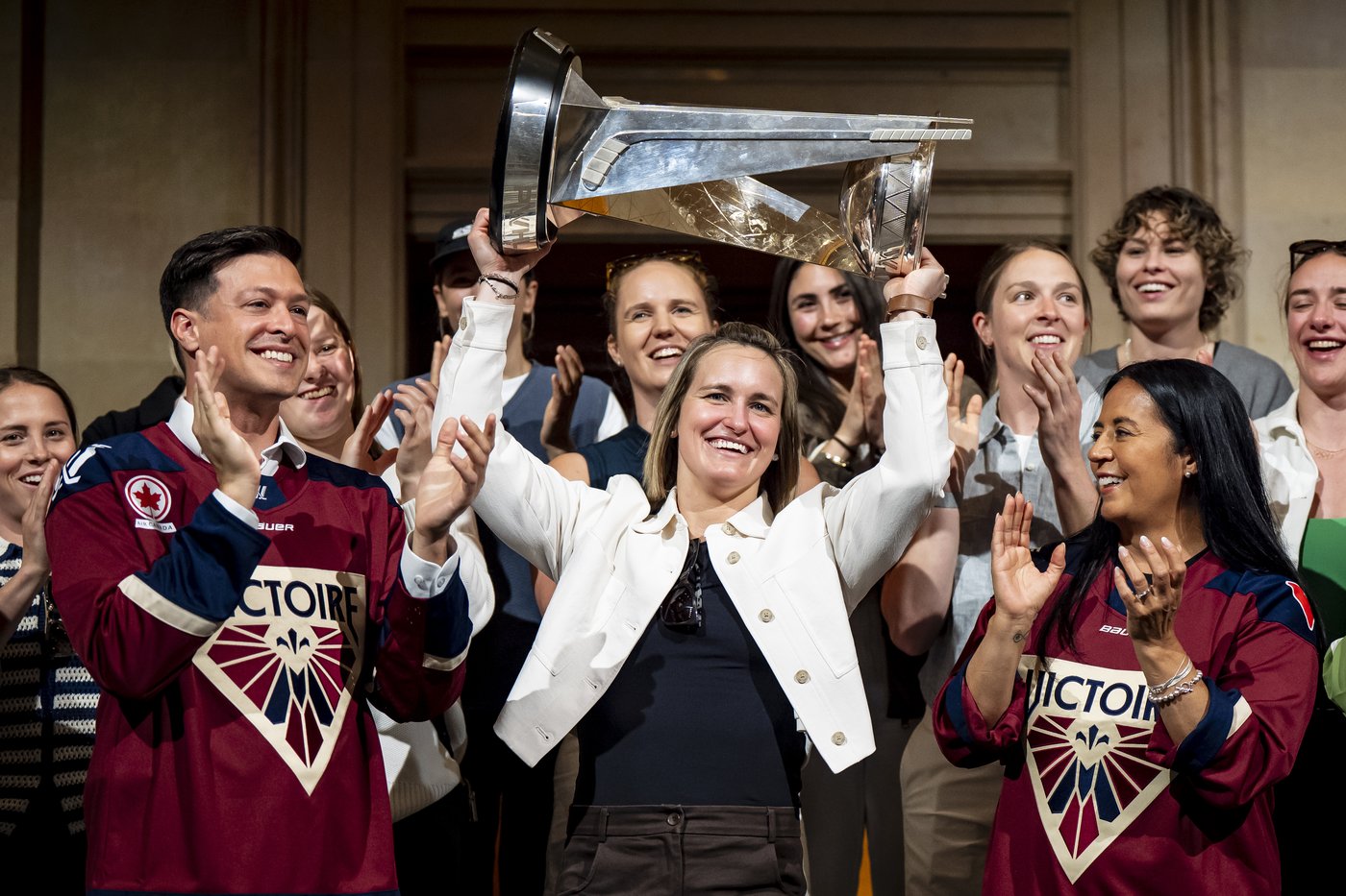 Montreal Victoire visit city hall to sign golden book after Walter Cup ...