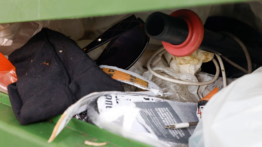 Trash can cleaning hacks you’ll actually use
