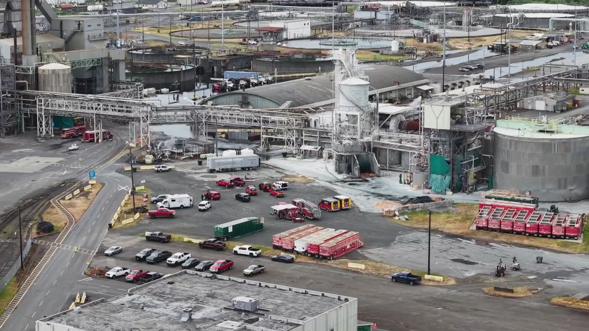 Major chemical tank rupture leaves at least 1 dead, 9 missing in ...