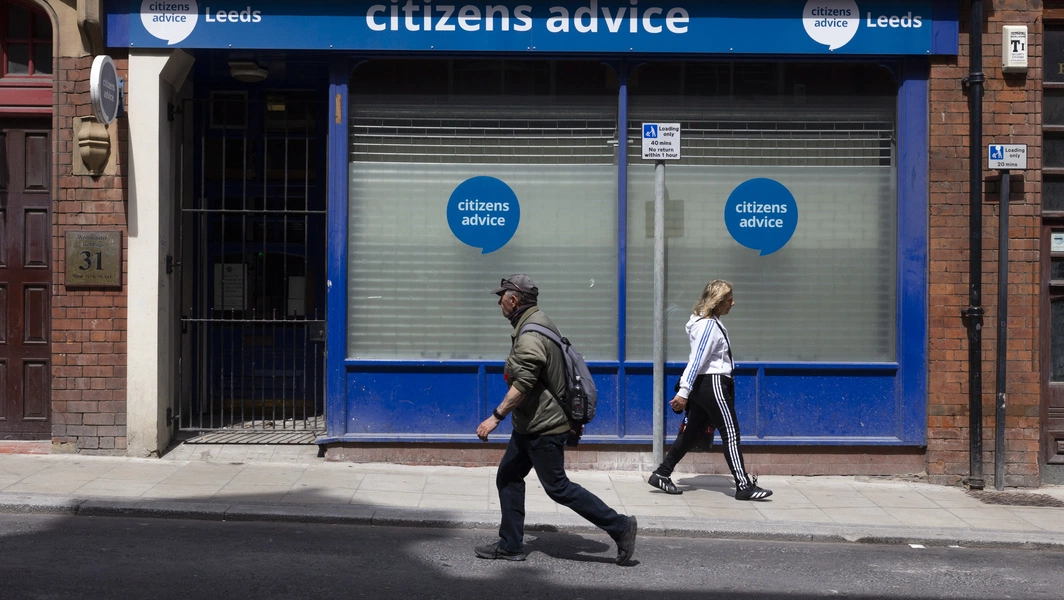 Sunak warns 40% of Britons lack basic financial skills