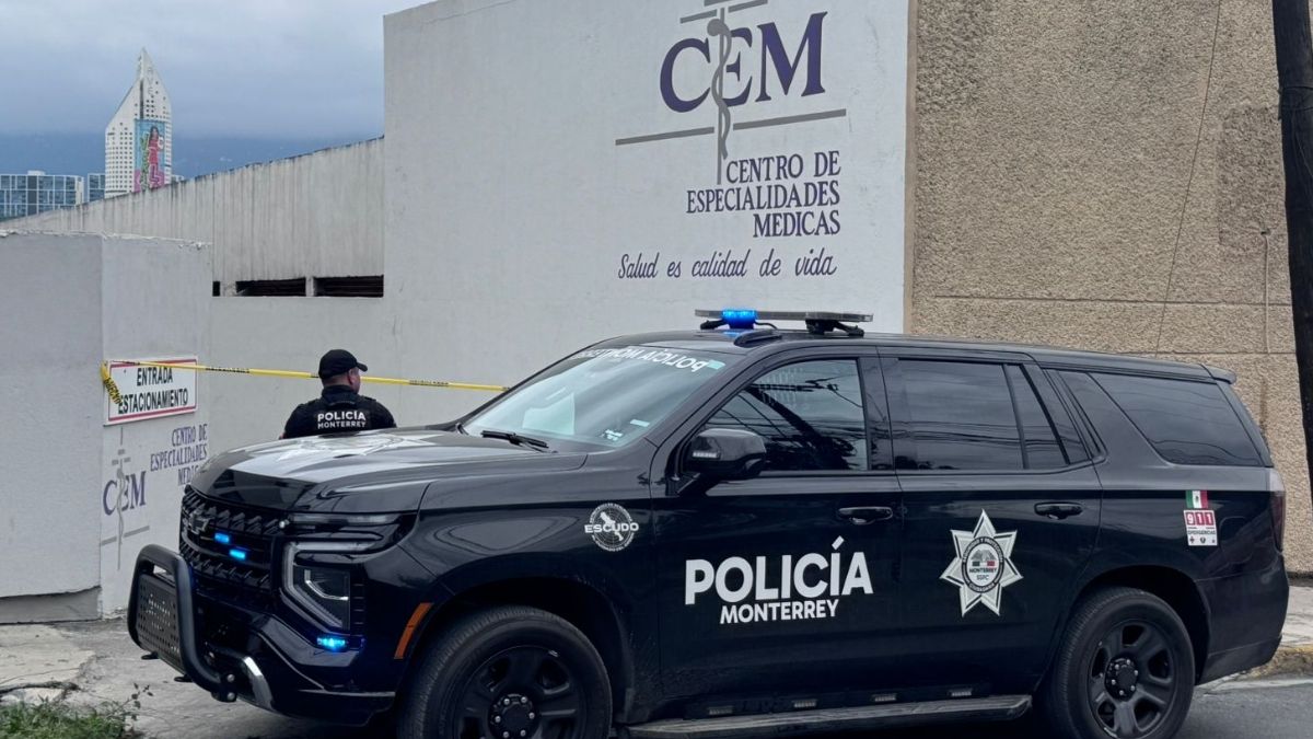 Atacan a balazos a mujer en estacionamiento de centro médico en el ...