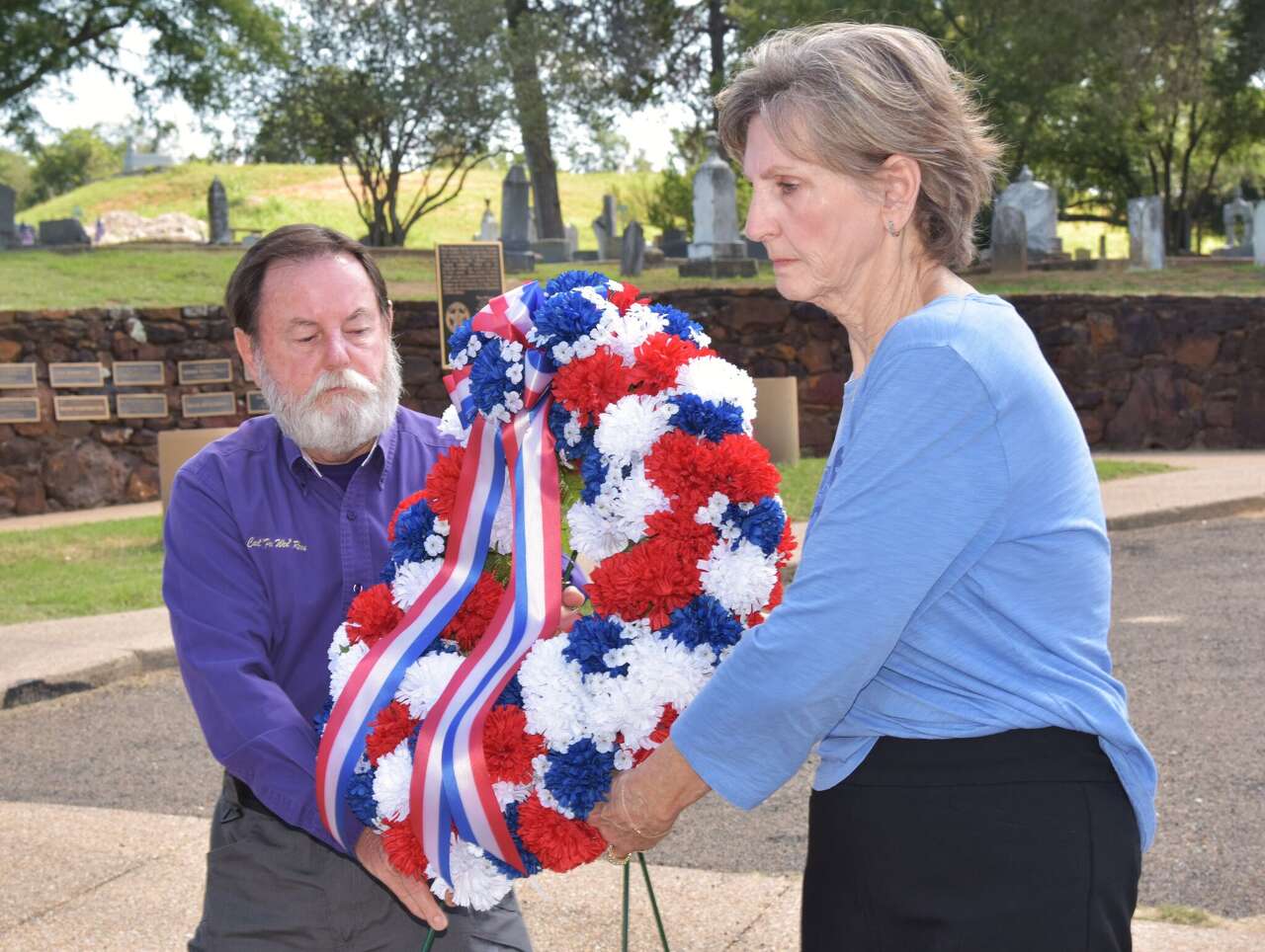 Bastrop honors veterans at Memorial Day ceremony. See photos