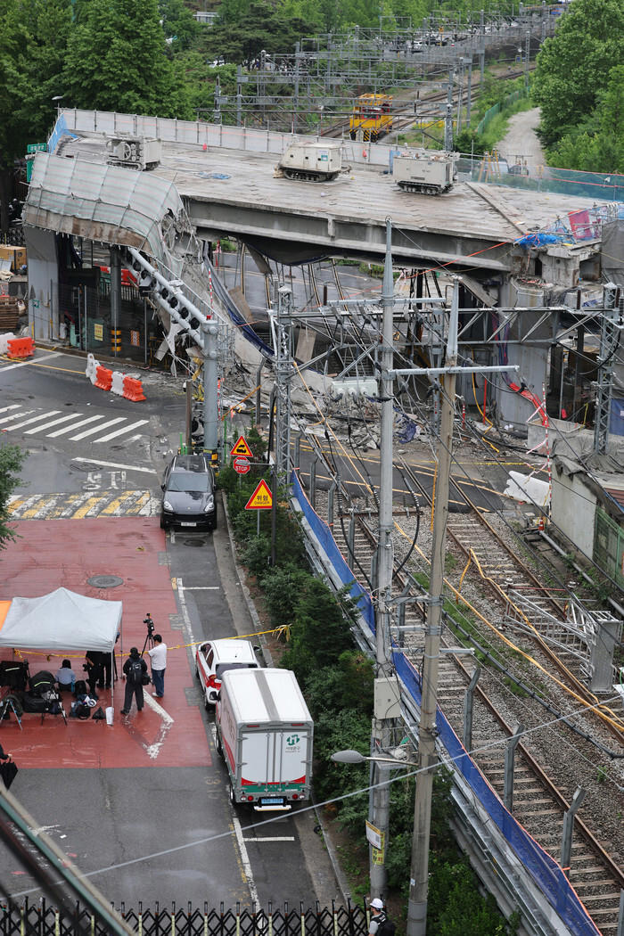 Collapsed overpass in Seoul